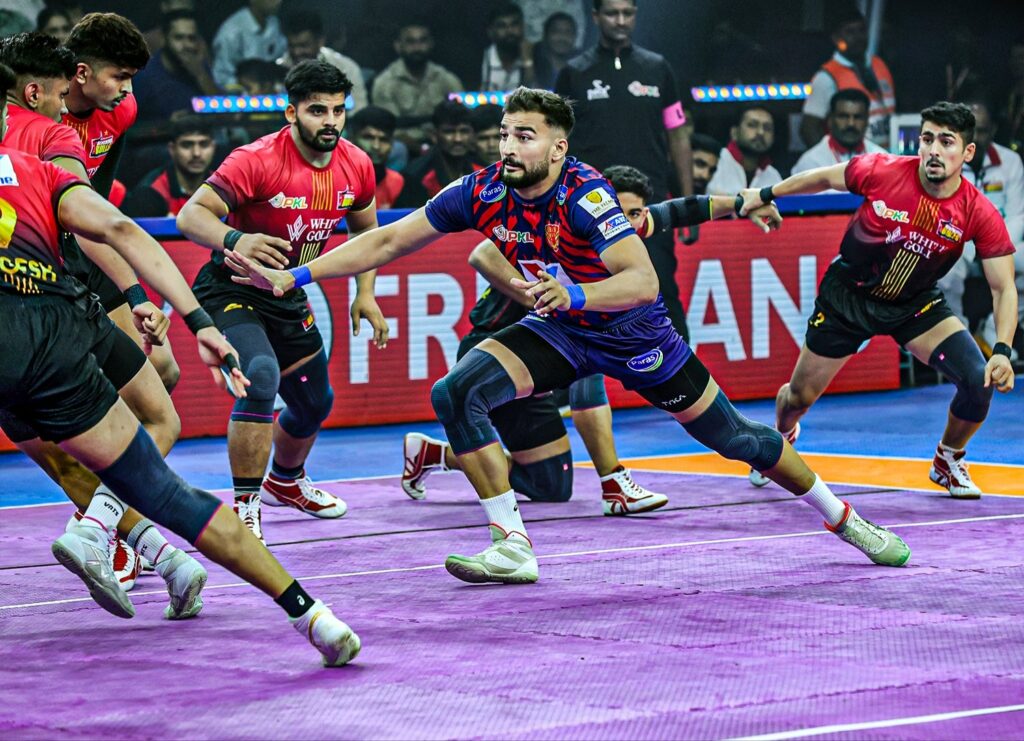 PKL 12: Dabang Delhi KC Roar Past Bengaluru Bulls – Khel Kabaddi